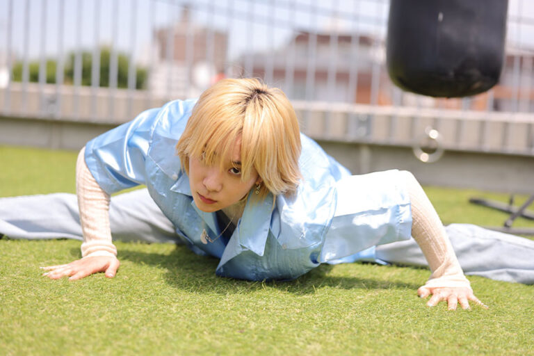 Relaaaax | ベイビーわるきゅーれ主演 伊澤彩織が実践する身体と心のセルフケア